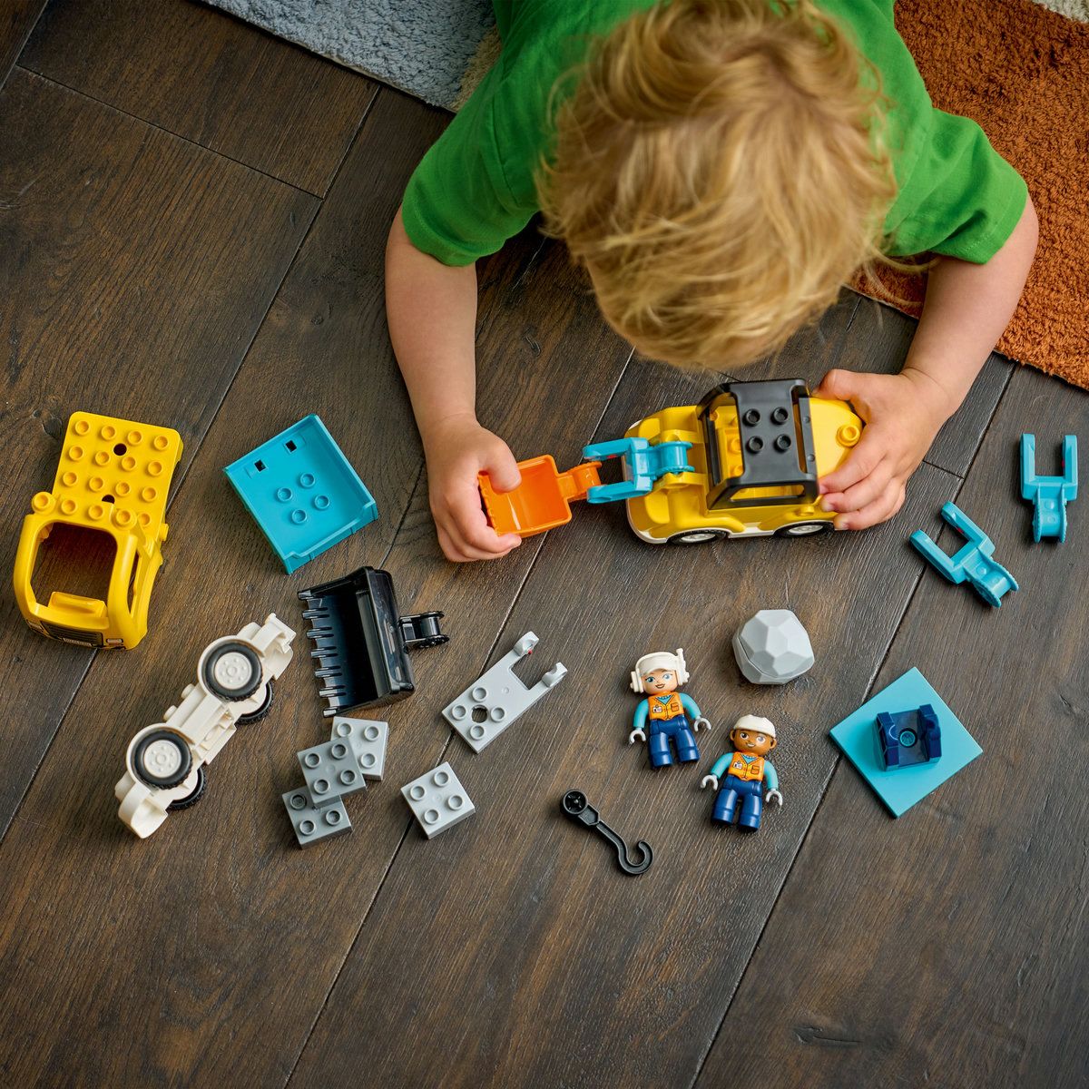 Instructiuni de constructie 3 Vehicule de constructii 3 in : Bebe Tei